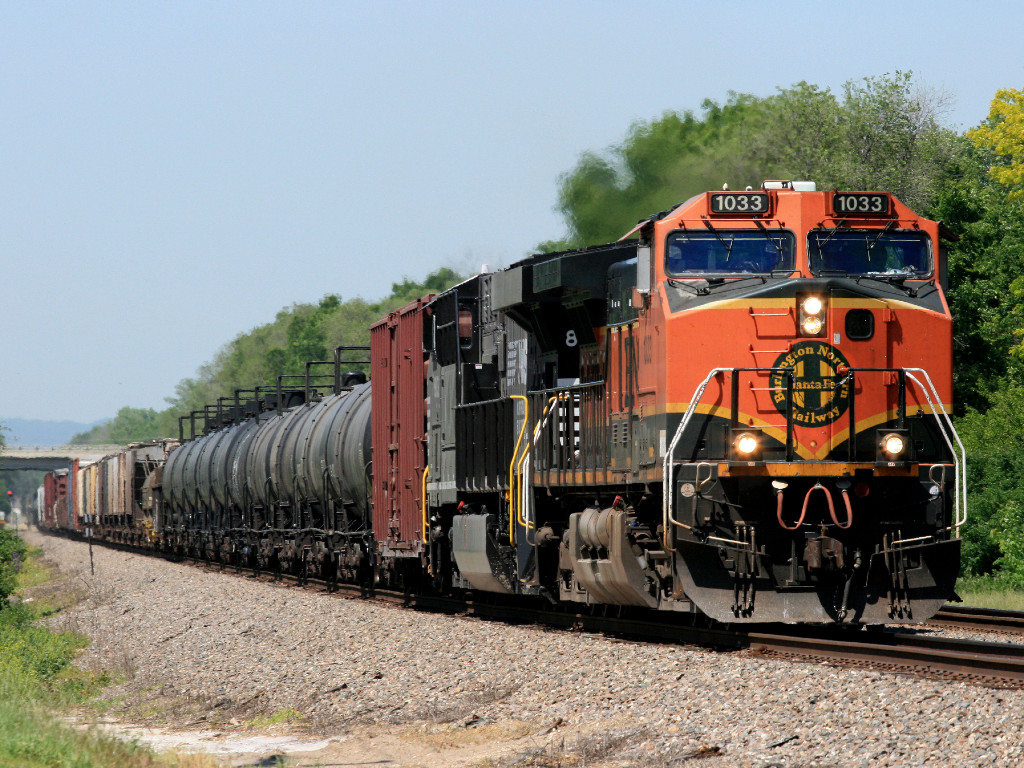 BNSF 1033